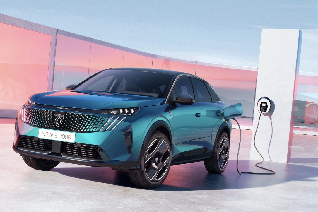 El nuevo Peugeot 3008 luce un diseño más 'fastback' y sólo llega en ...